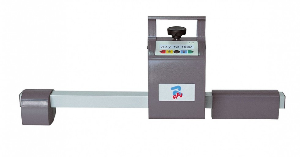 AE Technologies Inc - Ravaglioli 8-Liner 8CCD Bluetooth Wireless Aligner